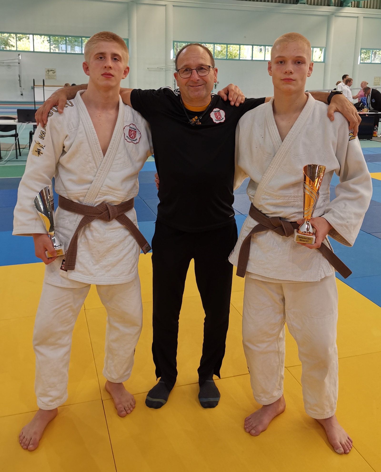 Henry Röder und Thorben Pfotenhauer auf dem Siegerpodest - Staatliches ...