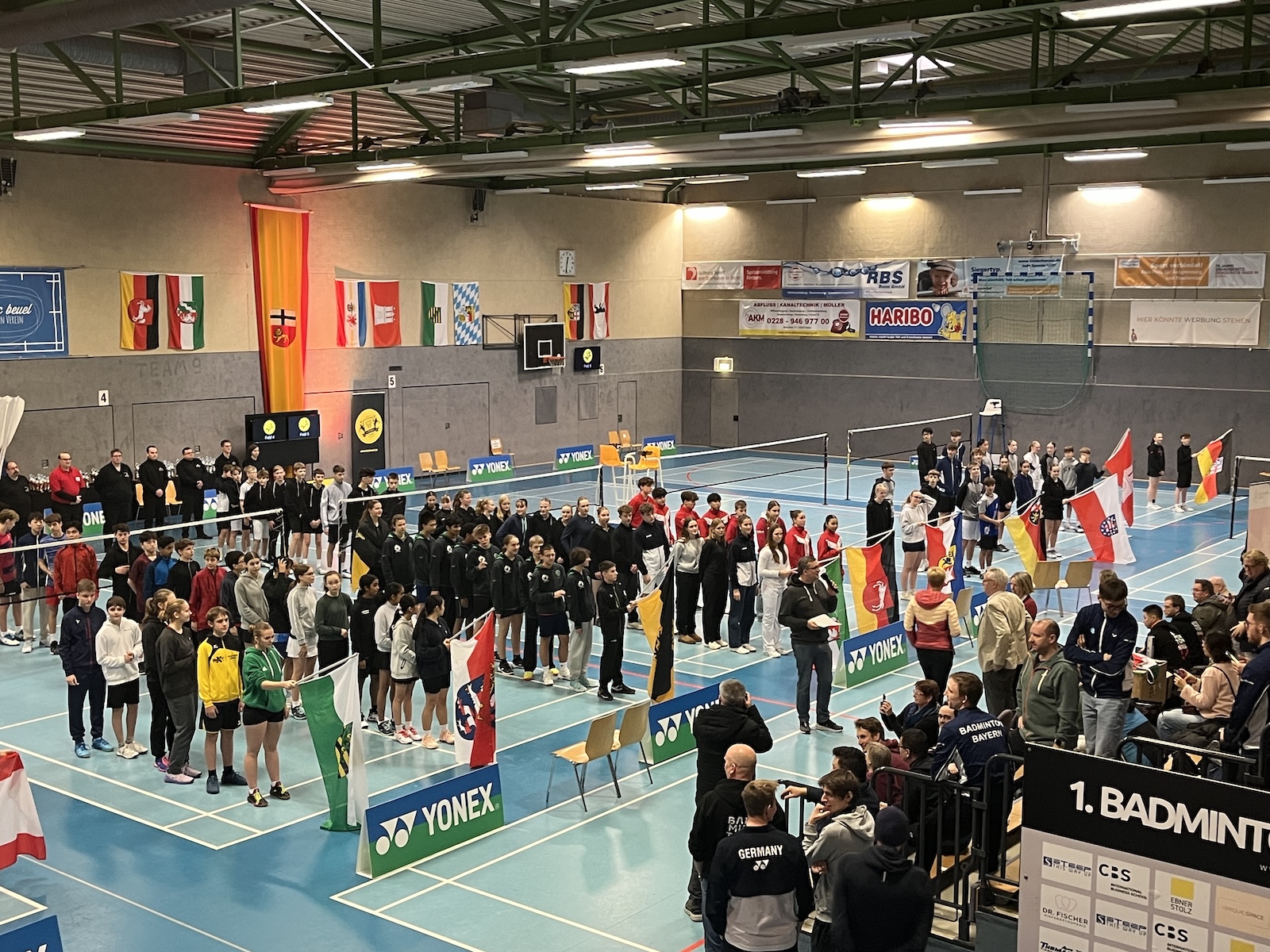 Gold für Jule Meinhardt im Doppel U15 im Badminton - Staatliches ...